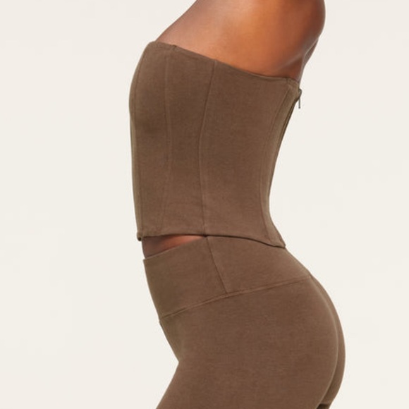 SKIMS | Tops | Skims Brand Nwt Outdoor Corset Medium | Poshmark